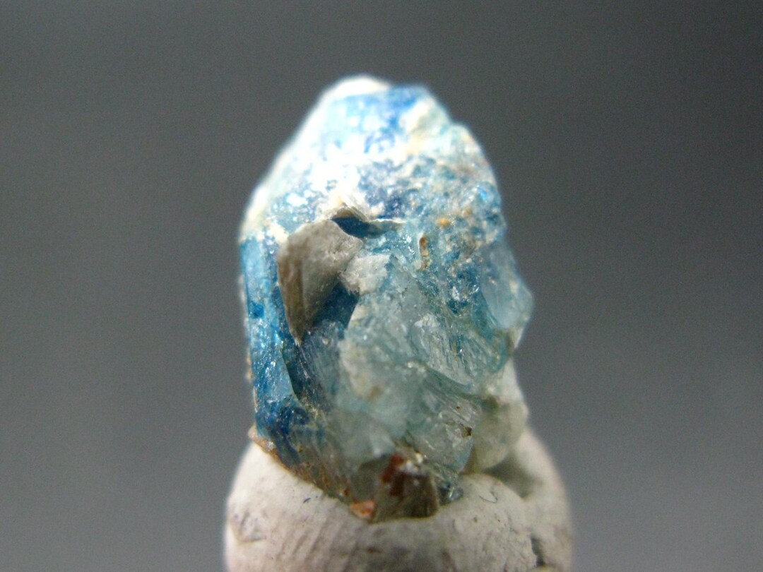 Large Euclase Blue Crystal From Zimbabwe - 4.60 Carats - 0.5" - Etsy
