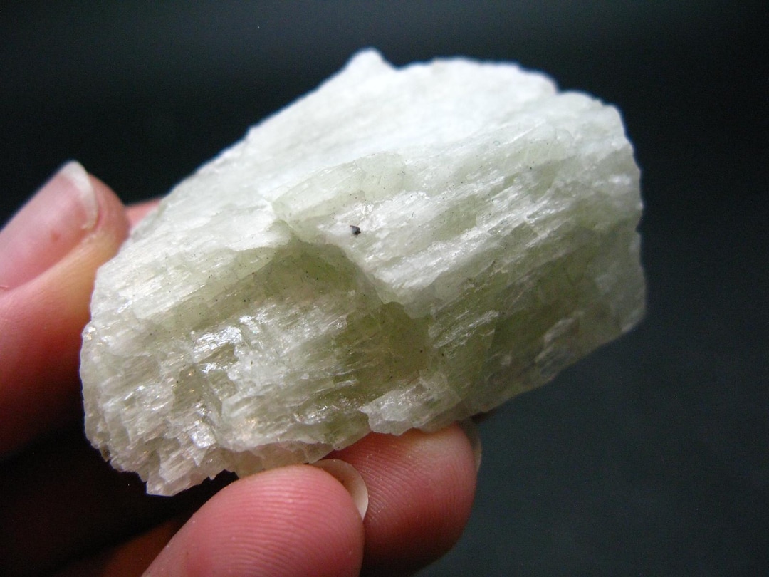 Gem Green Hiddenite Spodumene Crystal From Brazil - 1.8" - 38.24 Grams ...