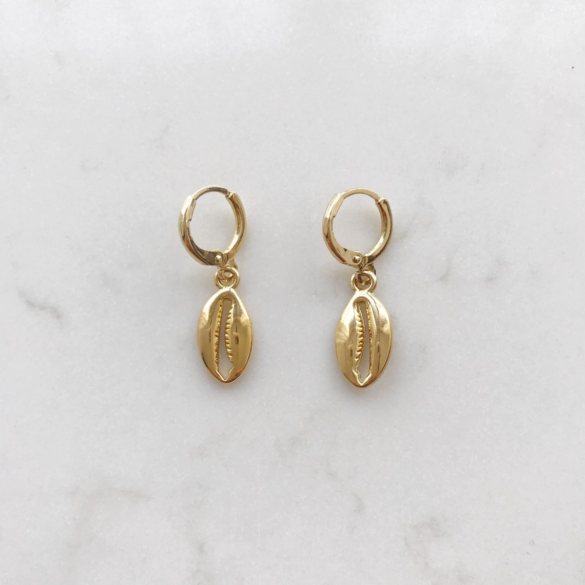 Gols Seashell Earrings 14k Gold Shell Earrings cowrie Shell - Etsy
