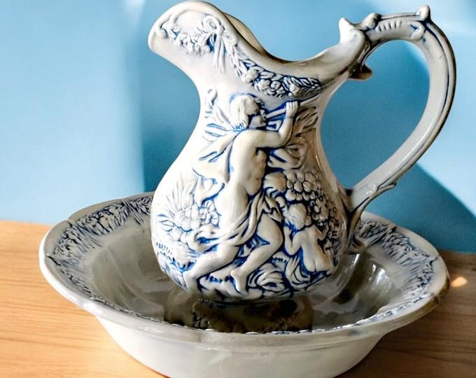 Vintage Italian Pitcher Italian Cherub Decor Wyandotte Style Pitcher ...