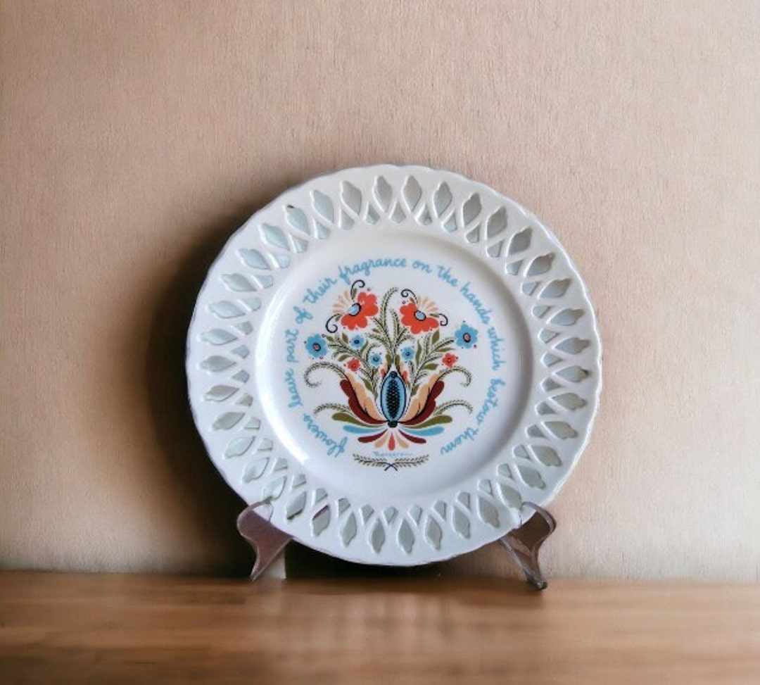 Traditional Berggren Pierced Collectible Plate Design Swedish Berggren ...
