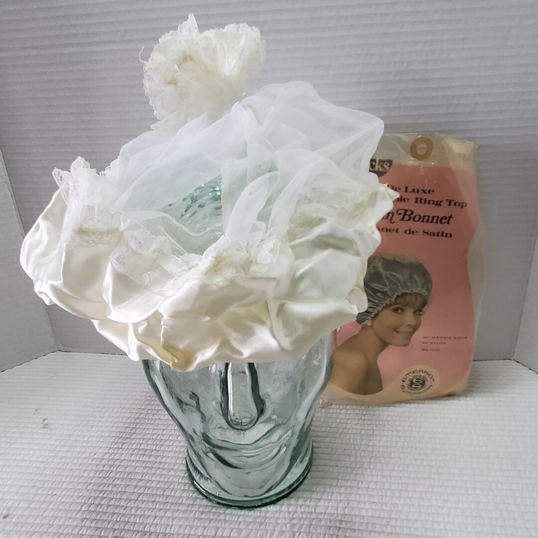 De Luxe Adjustable Ring Top Satin Bonnet Tidy Locks Vintage White 60's ...