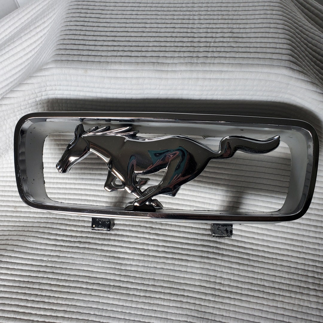 1965 Ford Mustang Grill Grille Emblem Corral Pony Horse C6ZB 8216-8 ...
