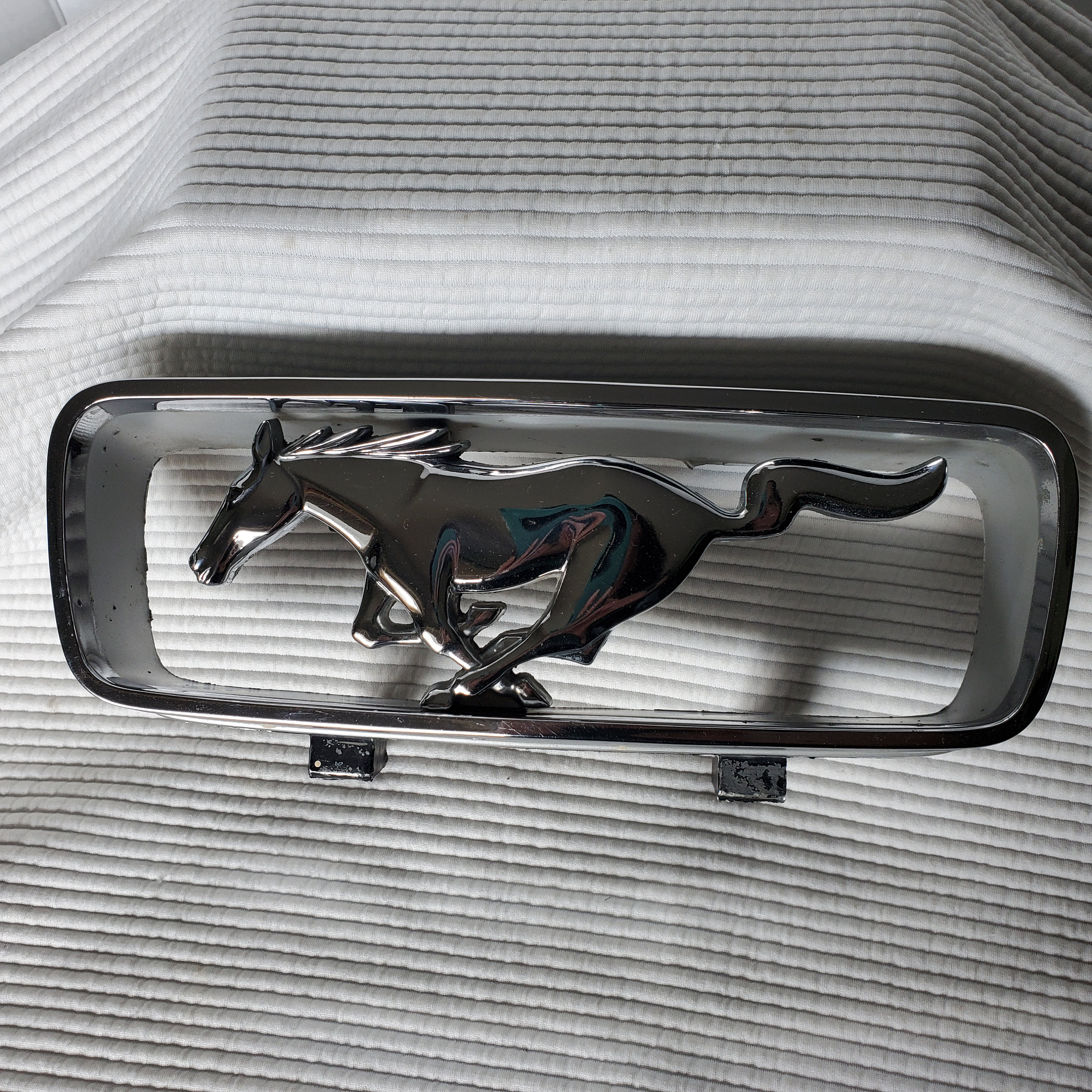 1965 Ford Mustang Grill Grille Emblem Corral Pony Horse C6ZB 8216-8 ...