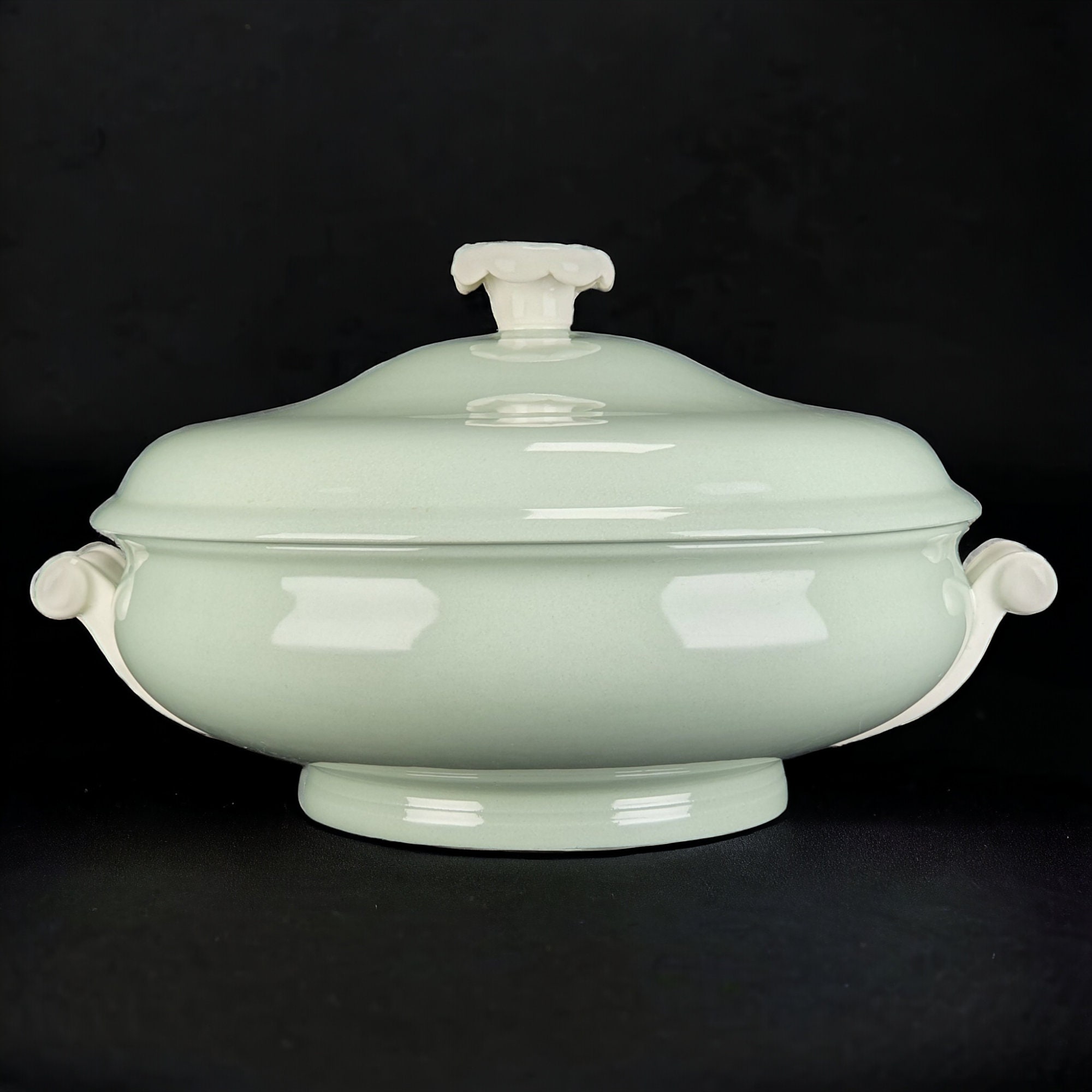 Wedgwood Barlaston Etruria Wintergreen Tureen With Lid Serving Dish ...