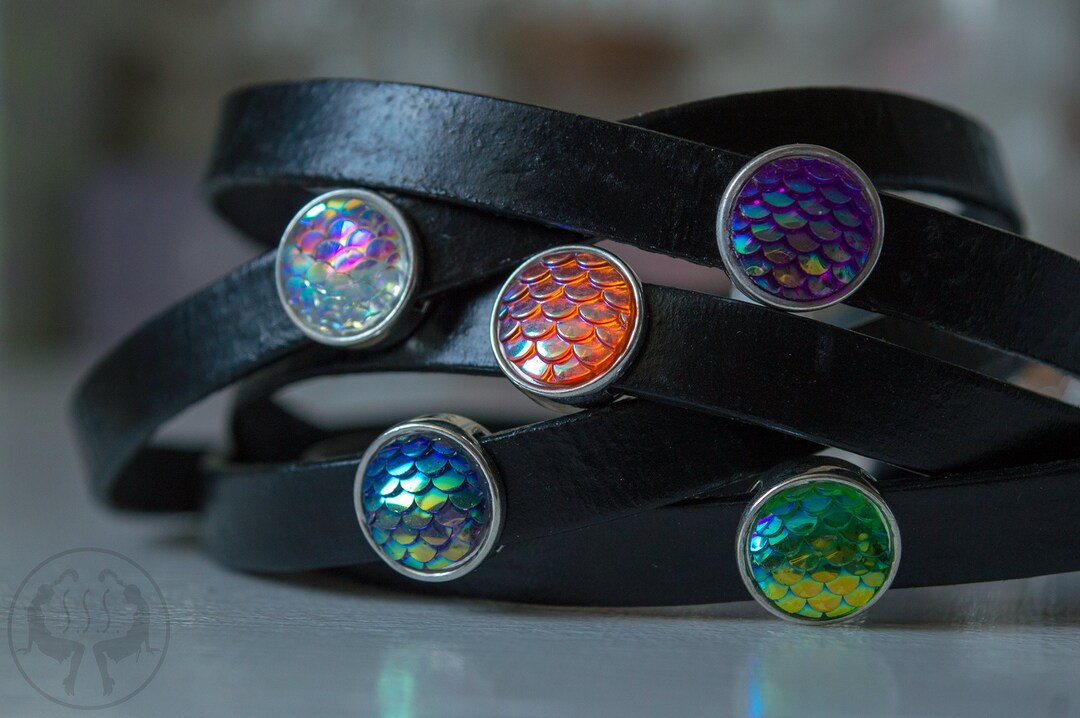 Hakari Choker Black Faux Leather Choker With Scale Cabochon. Several ...