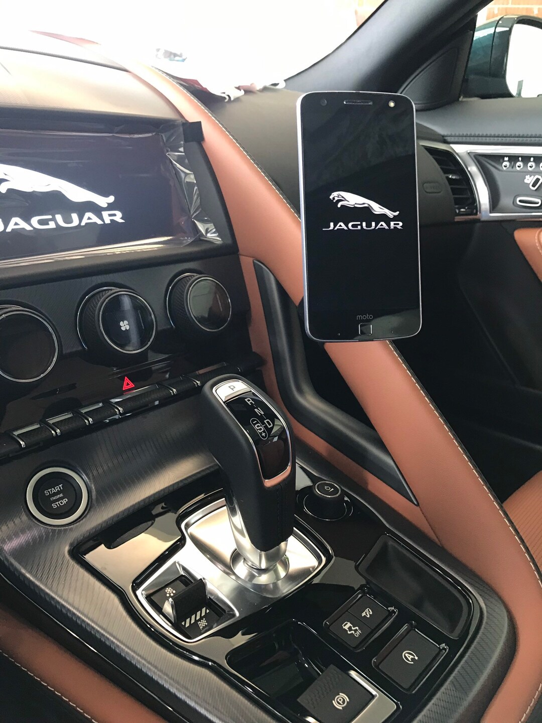 Jaguar F-Type cell phone mount holder / bracket - Etsy.de