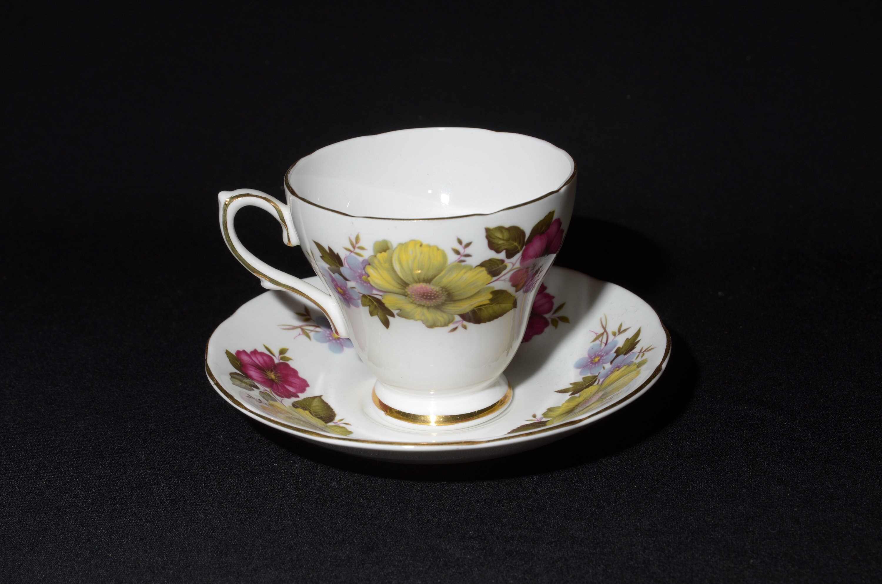 ROYAL SUTHERLAND Bone China Teacup and Saucer Set Gold | Etsy