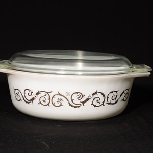 PYREX Empire Golden Scroll Casserole 1 1/2 Quart (qt) 043 Lid Vintage ...