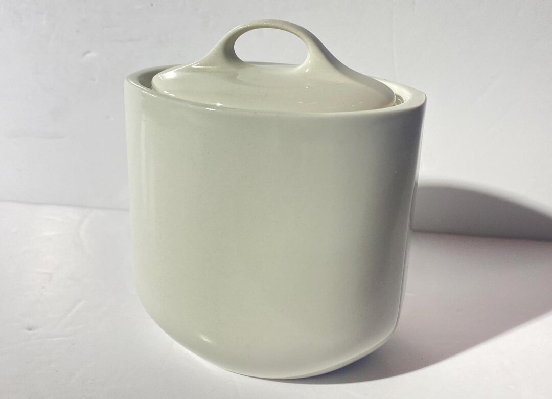 Midwinter Style Shape White Sugar Bowl With Lid Mint Condition 4 1/2 ...