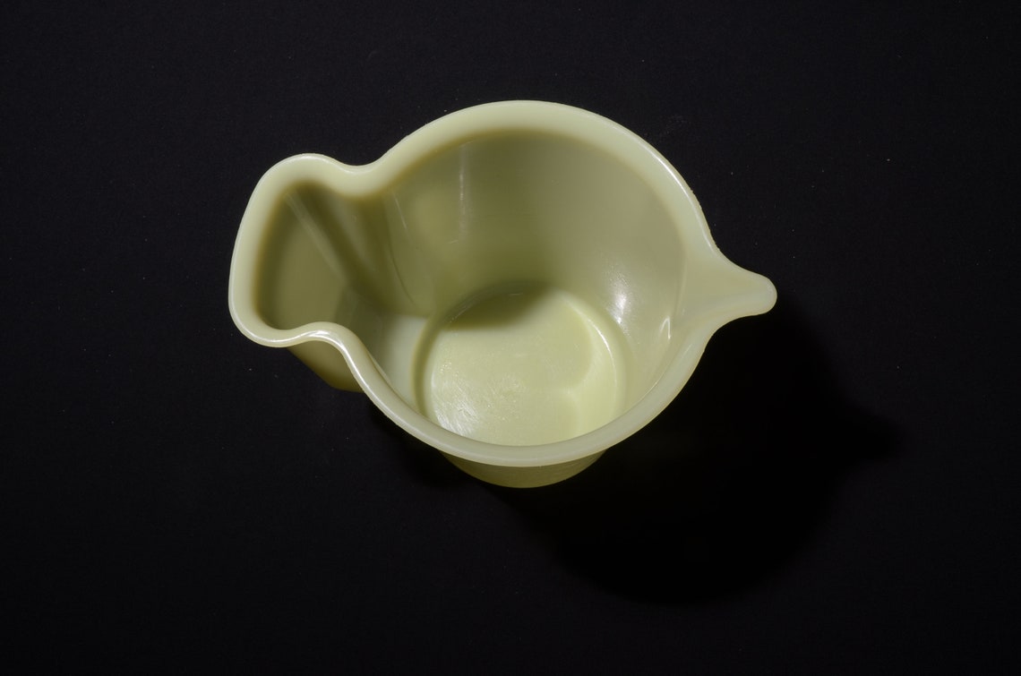 Vintage TUPPERWARE Yellow Container Milk Jug131-2 Plastic - Etsy