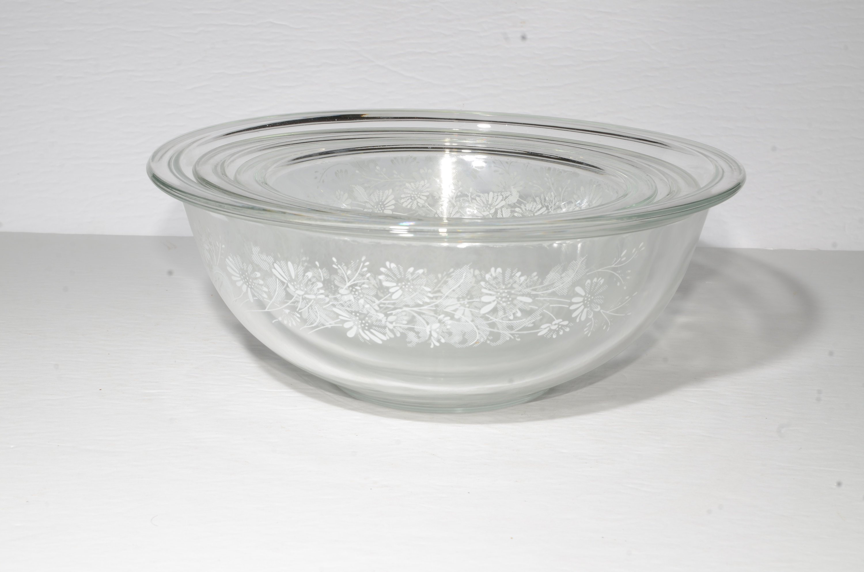 Set of 3 PYREX Colonial Mist White Lace Mixing Bowls WONDERFUL - Etsy