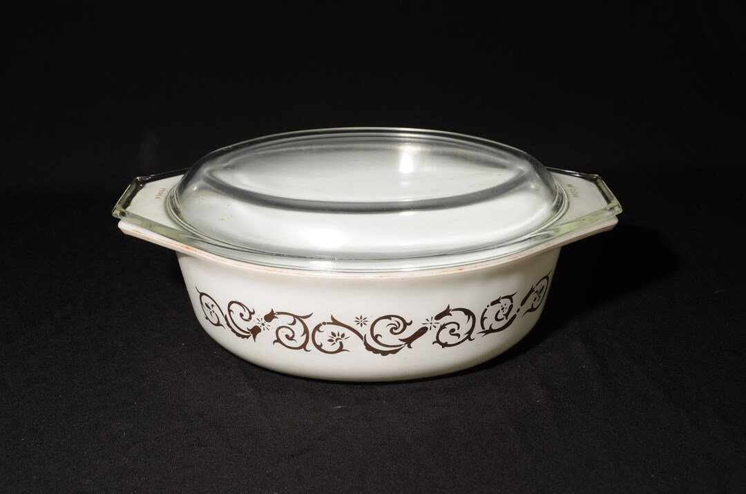 PYREX Empire Golden Scroll Casserole 1 1/2 Quart (qt) 043 Lid Vintage ...