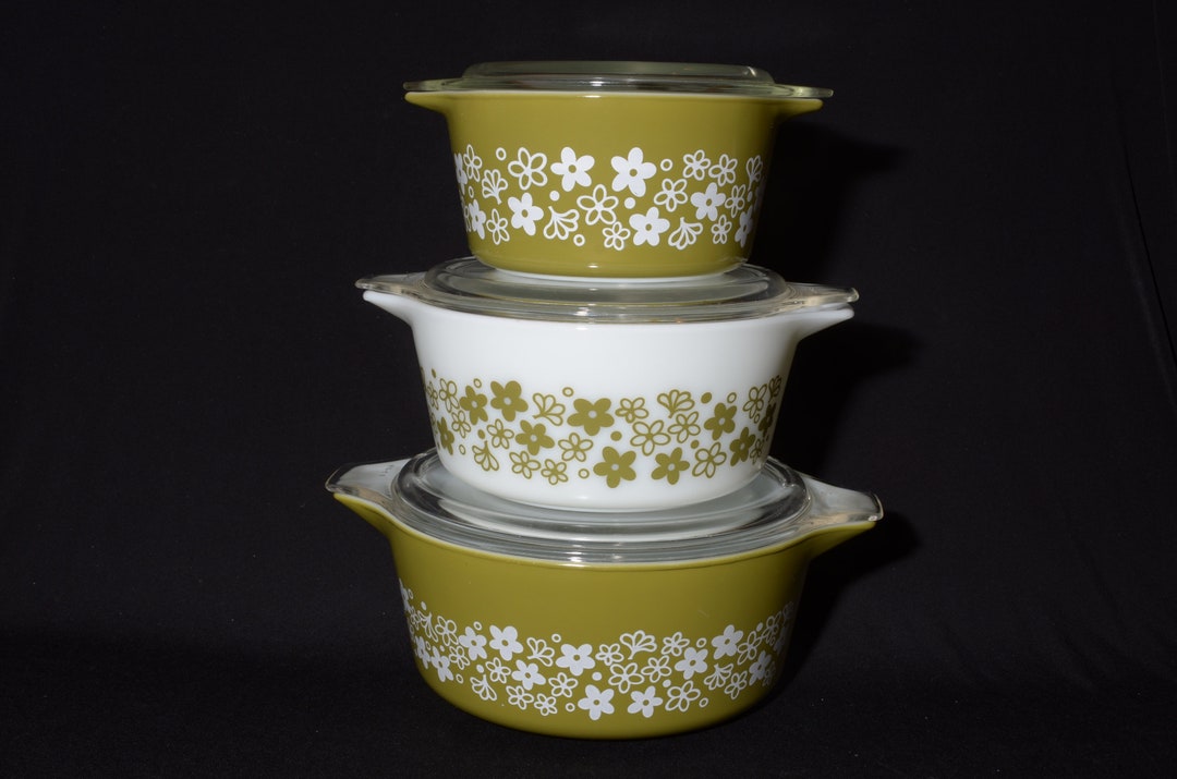 PYREX Spring Blossom Green Crazy Daisy Casserole Dish Set Lid Milk ...