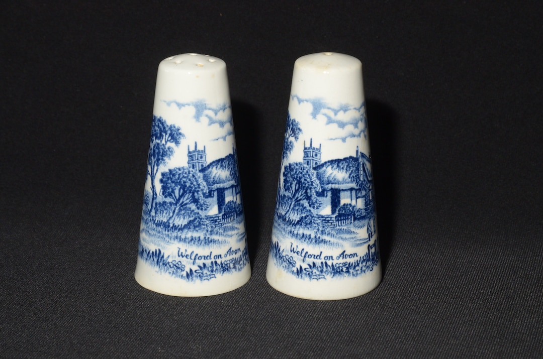 Vintage Shakespeare's Country Set Shakers Salt and Pepper Ironstone ...
