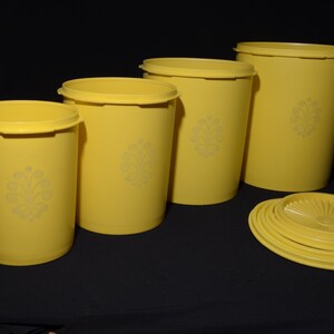 Vintage TUPPERWARE Set of 4 Yellow Sunburst Tupperware Canister Set 806 ...