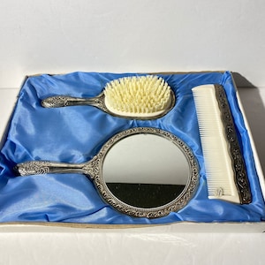 Elegance Handheld Mirror Comb Brush Set Vanity Set Silver Plated Nylon ...