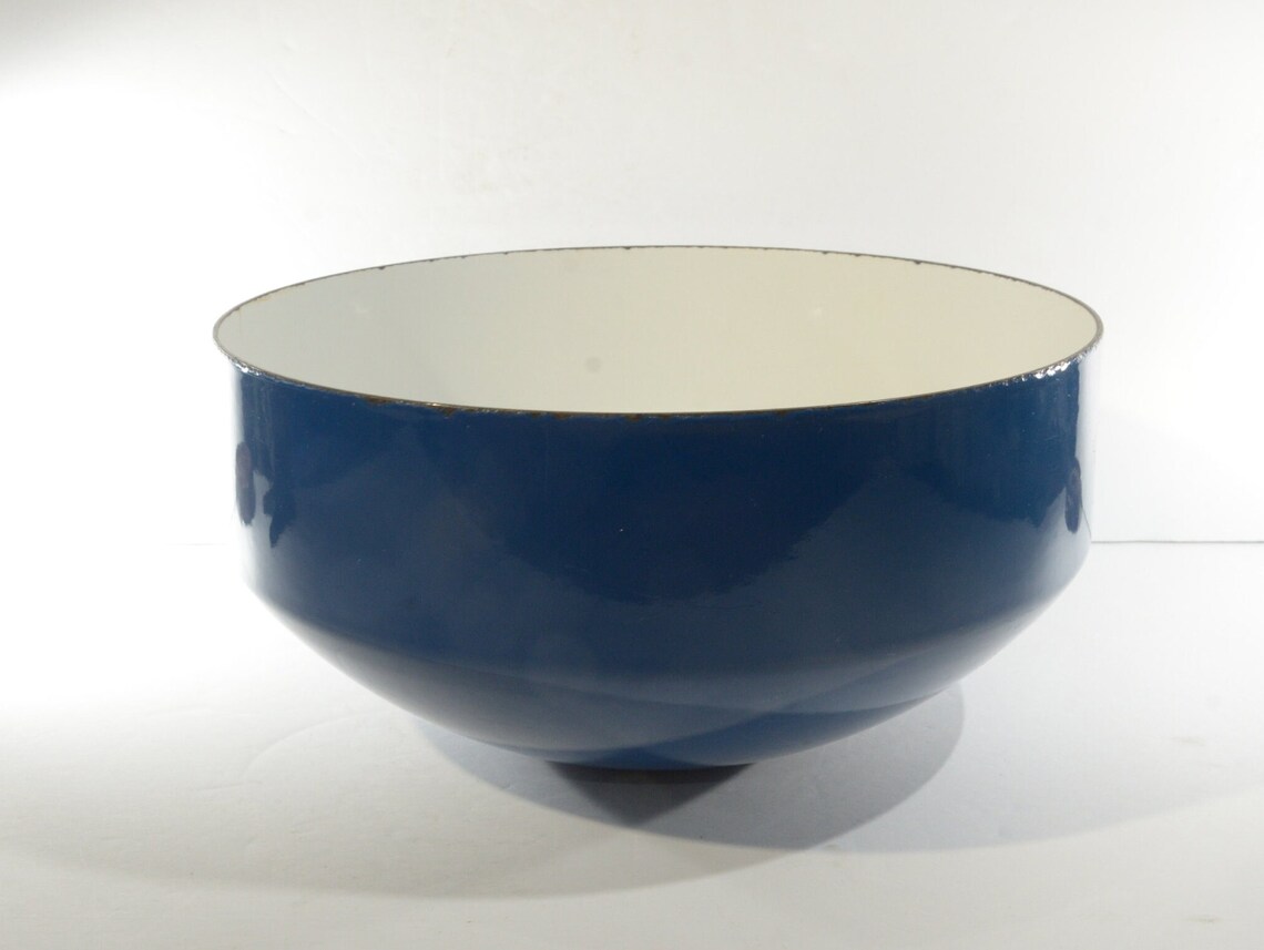 Vintage Copco Michael Lax Blue Round Enamel Serving Bowl 10 Inches ...