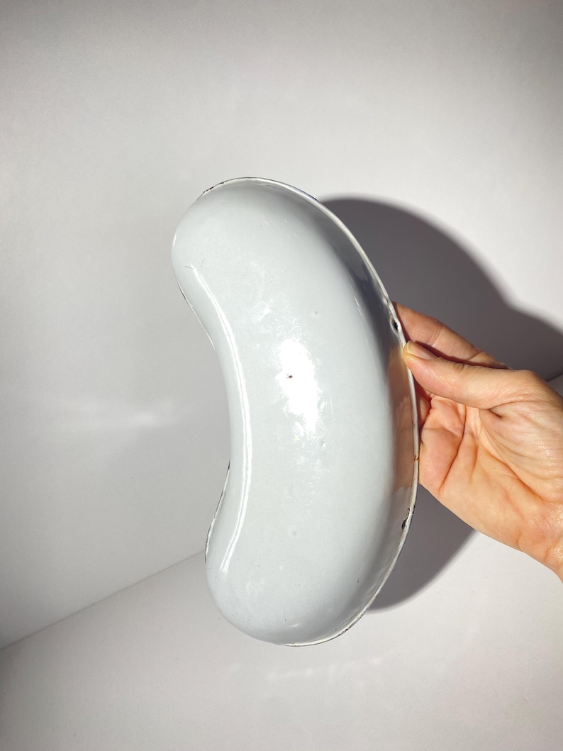 Vintage Enameled Tray With Kidney Shape Medical Equipment Enamel Ware ...