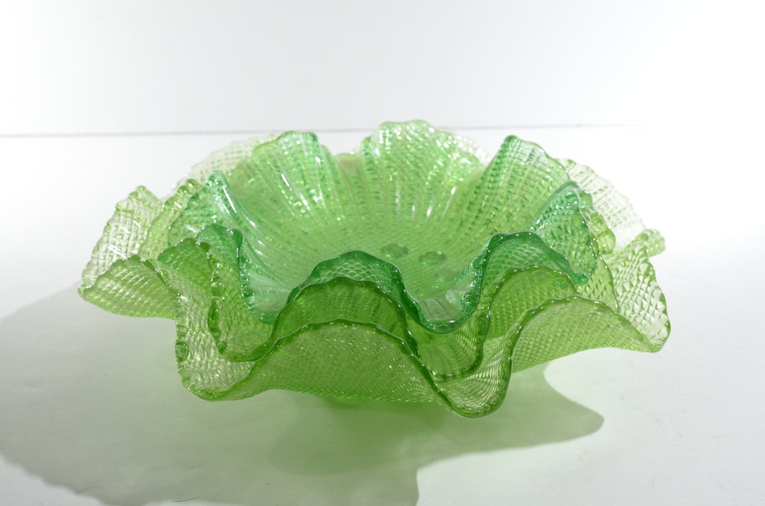 Set of 3 Green Serving Dish Ruffle Edge Textured Scalloped Edge Vintage ...