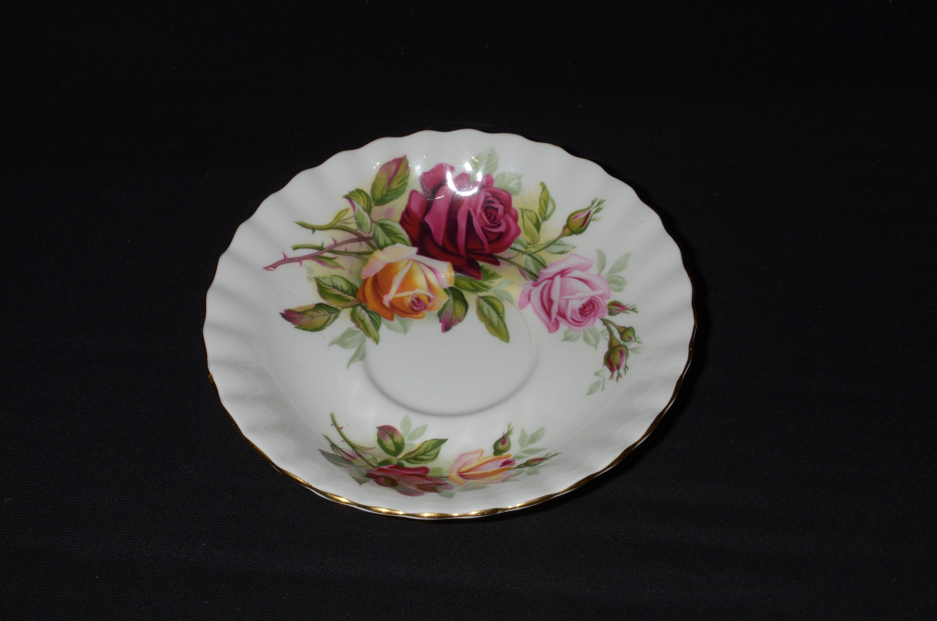 ROYAL ALBERT King's Ransom Bone China Teacup and Saucer - Etsy