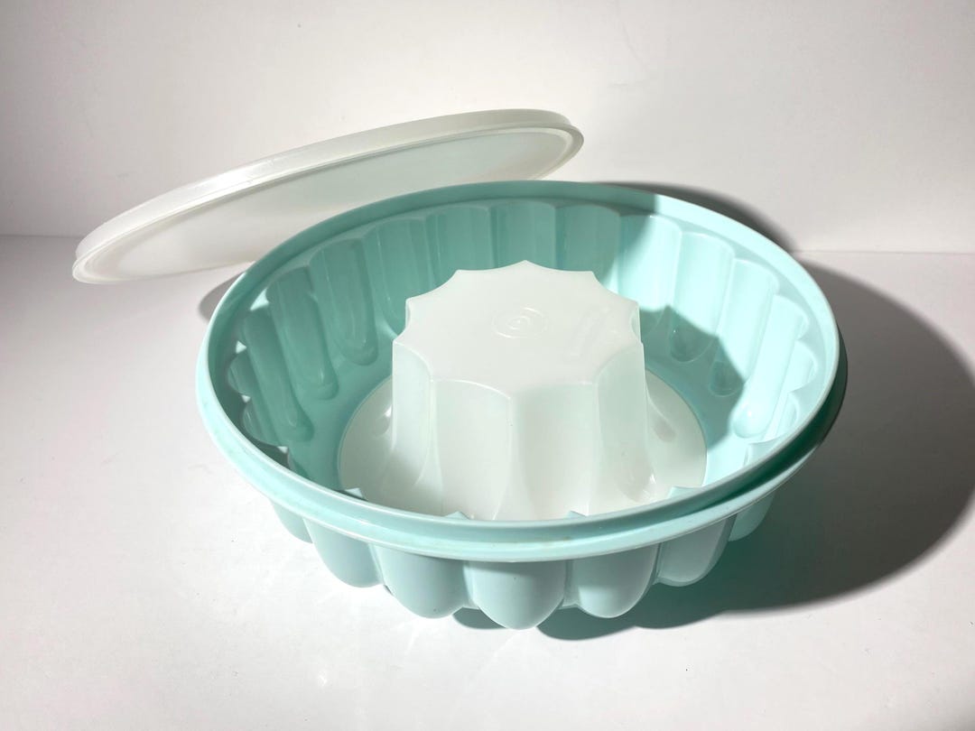Vintage TUPPERWARE Light Turquoise Blue Jello Mold Jel-ring Canada Ring ...