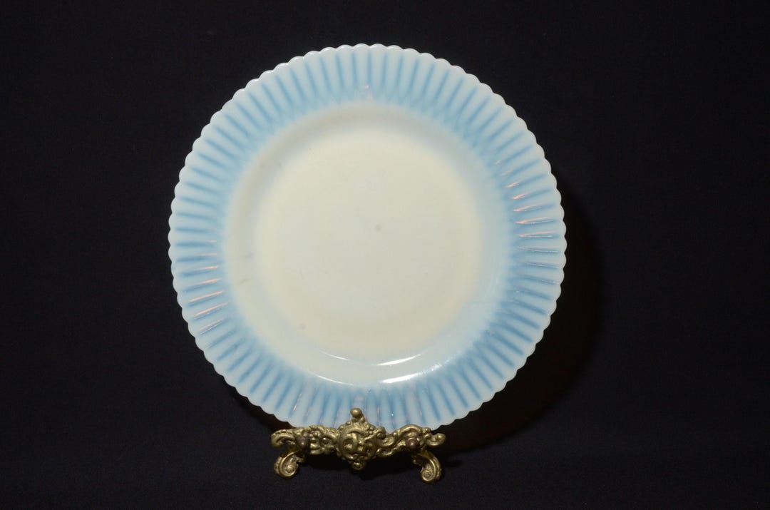 Mac Beth-evans Glass PETALWARE Ivory Dinner Plate 9 Inches Monax Cremax ...