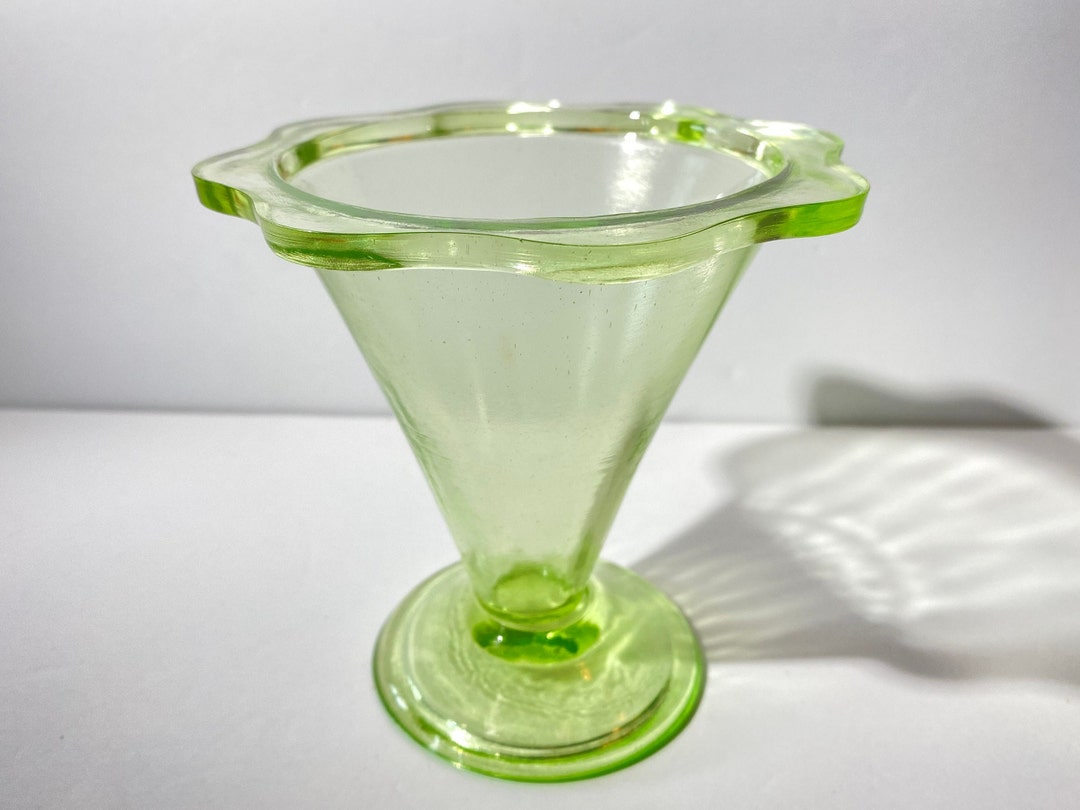 Vintage Green Glass Compote Sherbet Dish Candy Dish Footed Glass ...