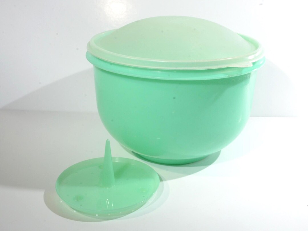 Vintage Tupperware Lettuce Keeper 1424 Bowl Dome Lid 1425 and Spike 681 ...