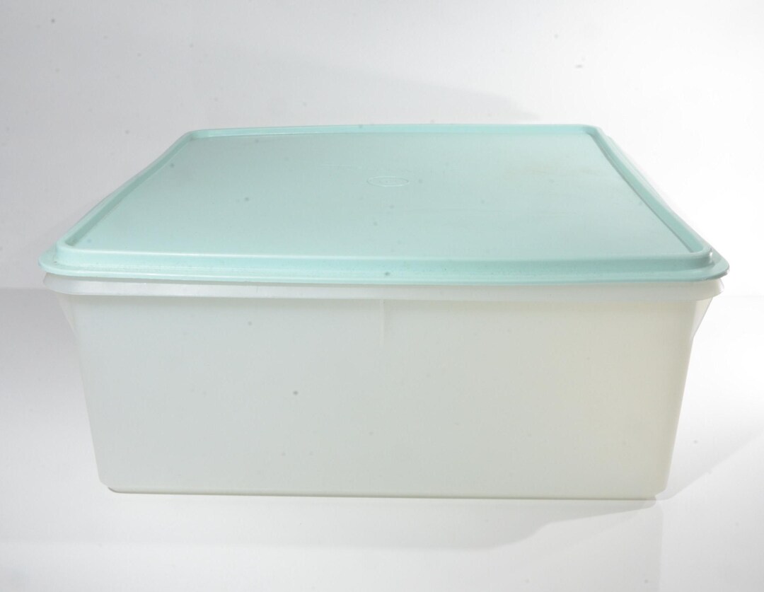 Vintage TUPPERWARE 223 Large Square Keeper Storage Container Cake Saver ...