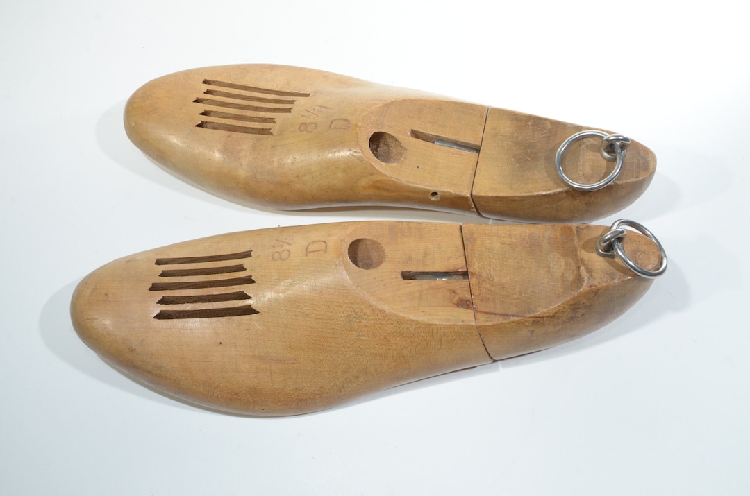 Pair of Wood Shoe Form Cobbler Shoe Mold Wood Art Wood Shoe Form Metal ...