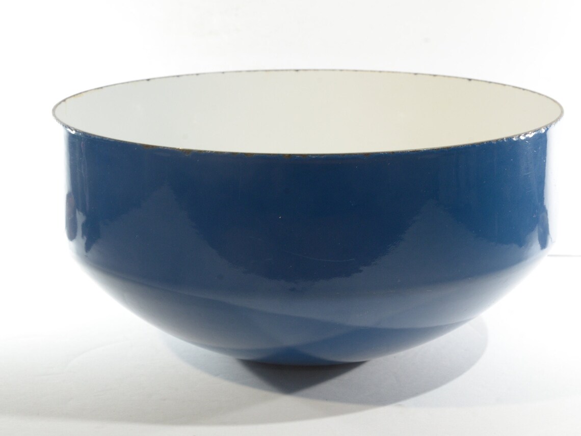Vintage Copco Michael Lax Blue Round Enamel Serving Bowl 10 Inches ...