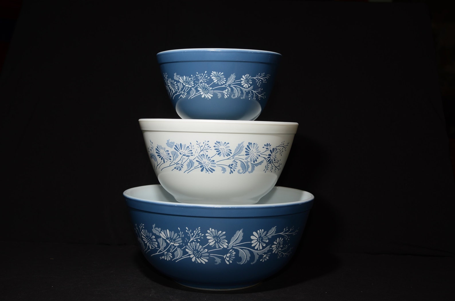 PYREX Colonial Mist Blue Set of 3 Bowls 401 402 and 403 - Etsy UK