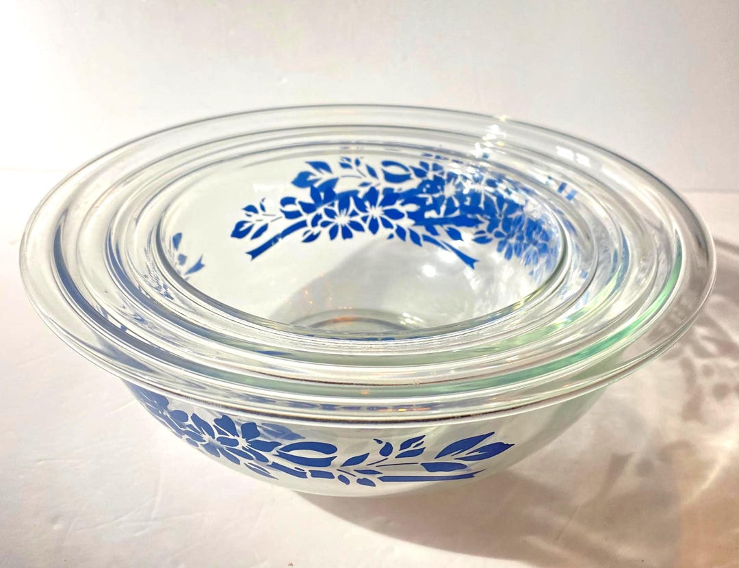 Set of 3 PYREX Blue Flowers With Ribbon Mixing Bowls Great Vintage ...