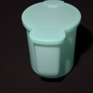 Vintage TUPPERWARE Turquoise Blue Container Milk Jug 131-2 Plastic ...