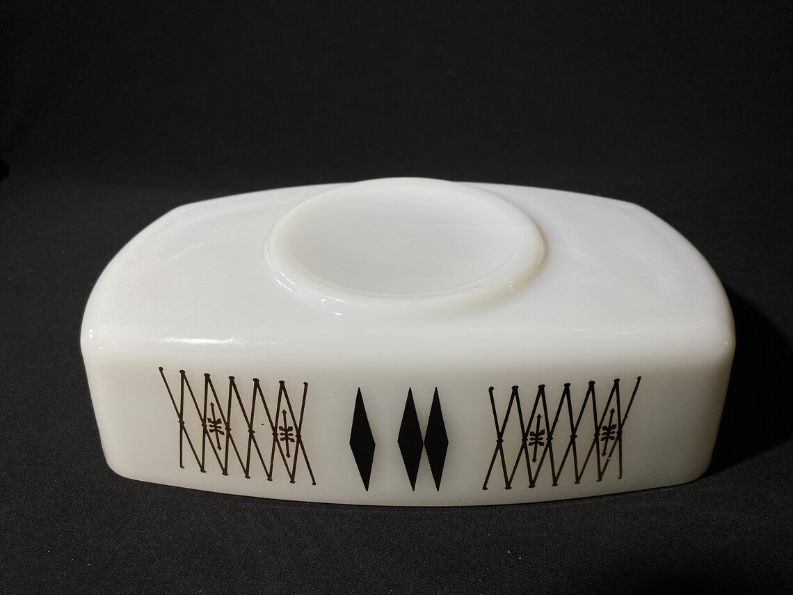 FEDERAL Glass Small Casserole Dish Milk Glass Baking Dish Atomic ...