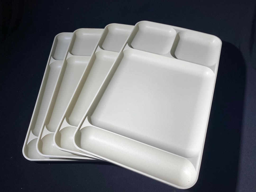 Vintage Set of 4 Ivory Tupperware Divided Picnic Cafeteria Tray Divided ...