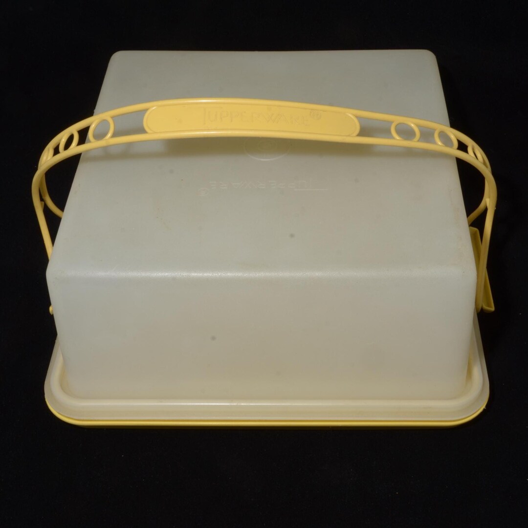 Vintage TUPPERWARE Cake Square Cake Saver Carrier Made in Canada 1241 ...