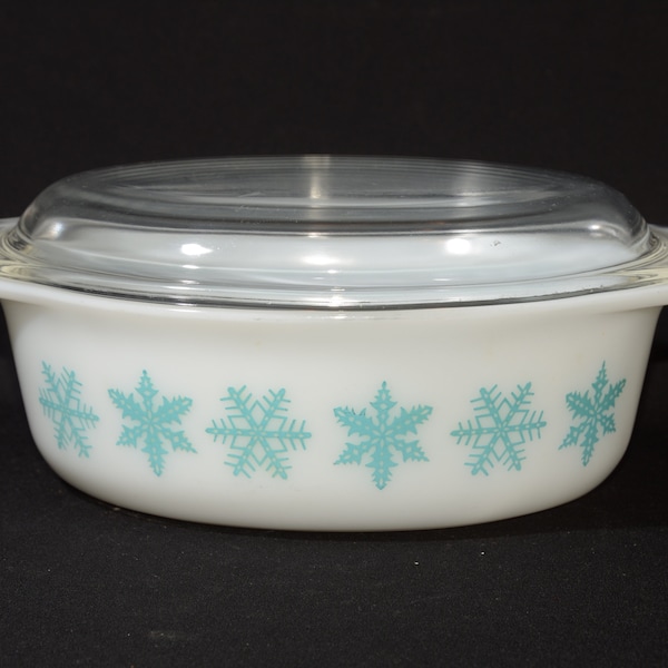 Vintage Pyrex Dish - Etsy