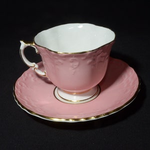 Stunning AYNSLEY Pink Gold Teacup and Saucer Set Quatrefoil Square ...