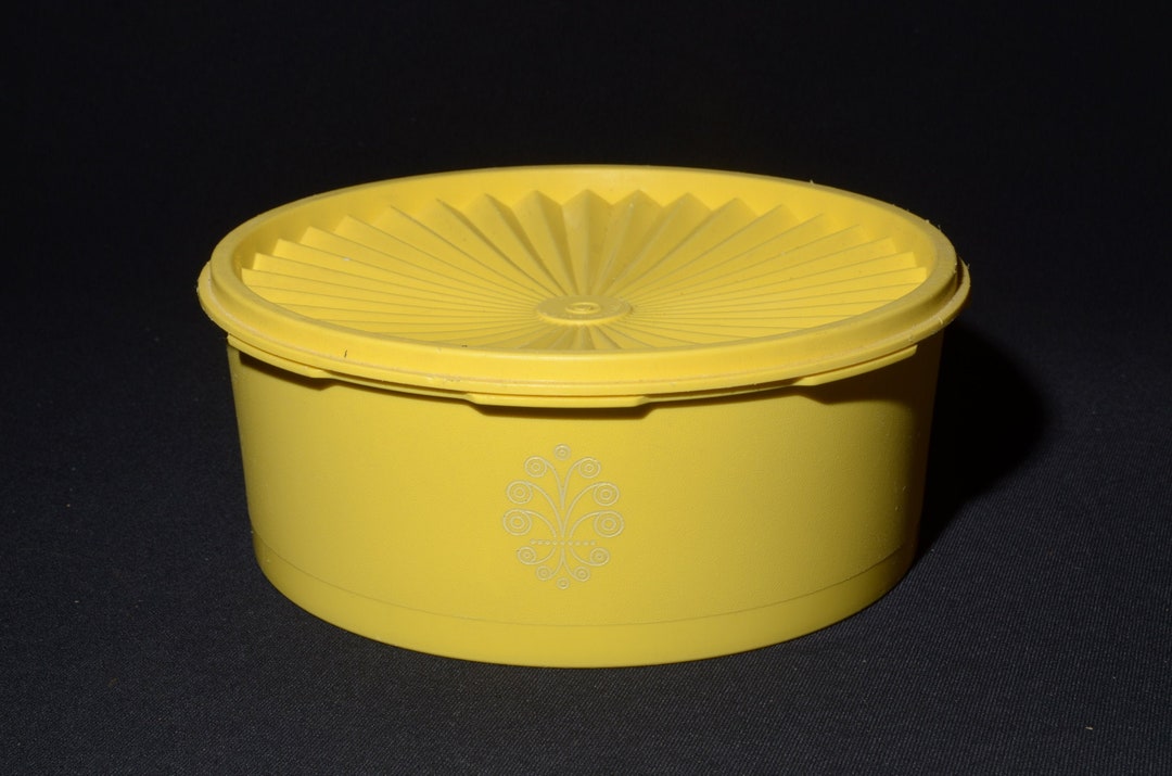 Vintage TUPPERWARE Yellow Round Canister 1205 Servalier Snap on Lid ...
