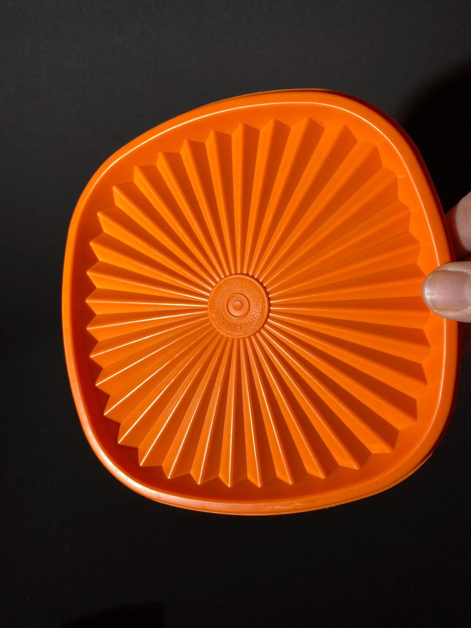 Vintage TUPPERWARE 840 Servalier Orange Bowl Snap on Lid 841 Canada ...