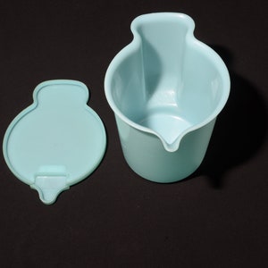 Vintage TUPPERWARE Turquoise Blue Container Milk Jug 131-2 Plastic ...
