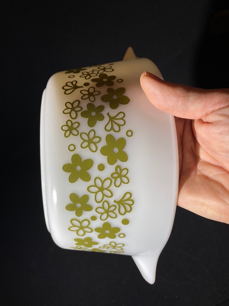 PYREX Spring Blossom Green Crazy Daisy Casserole Dish Set Lid Milk ...