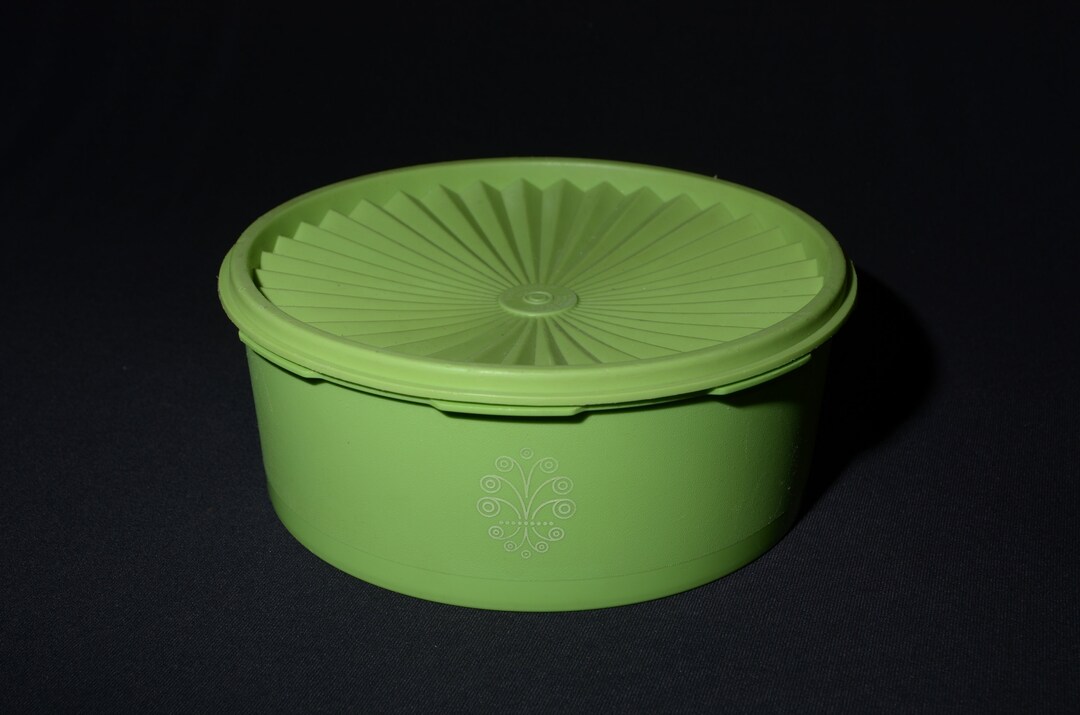 Vintage TUPPERWARE Green Lime Apple Green Round Canister 1205 Servalier ...