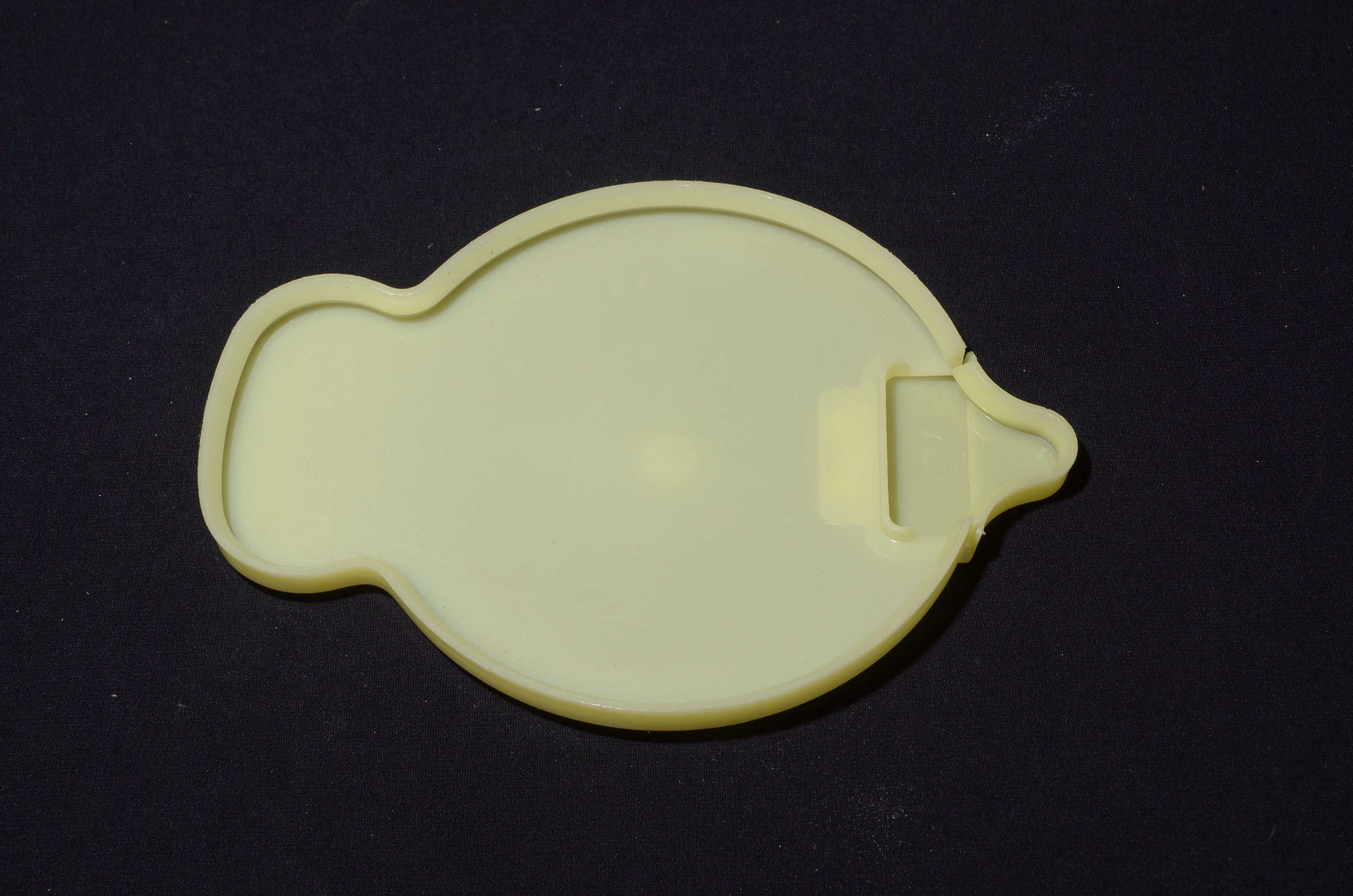 Vintage TUPPERWARE Yellow Container Milk Jug131-2 Plastic - Etsy