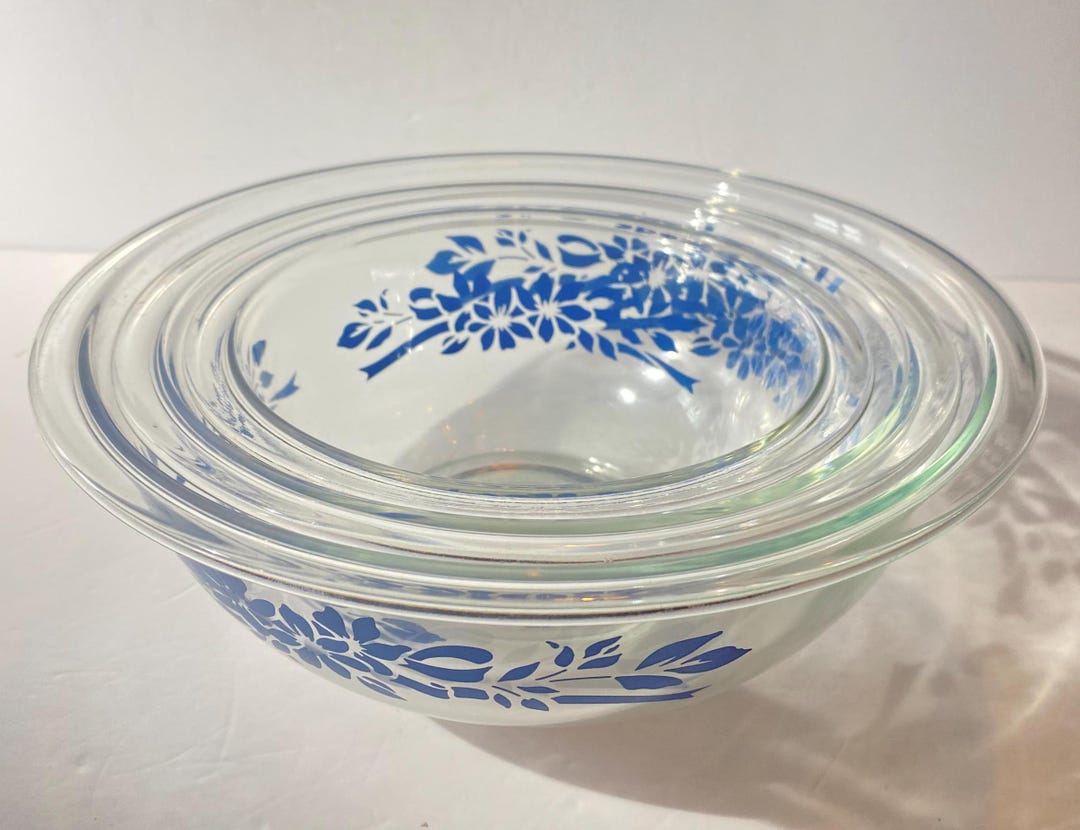 Set of 3 PYREX Blue Flowers With Ribbon Mixing Bowls Great Vintage ...