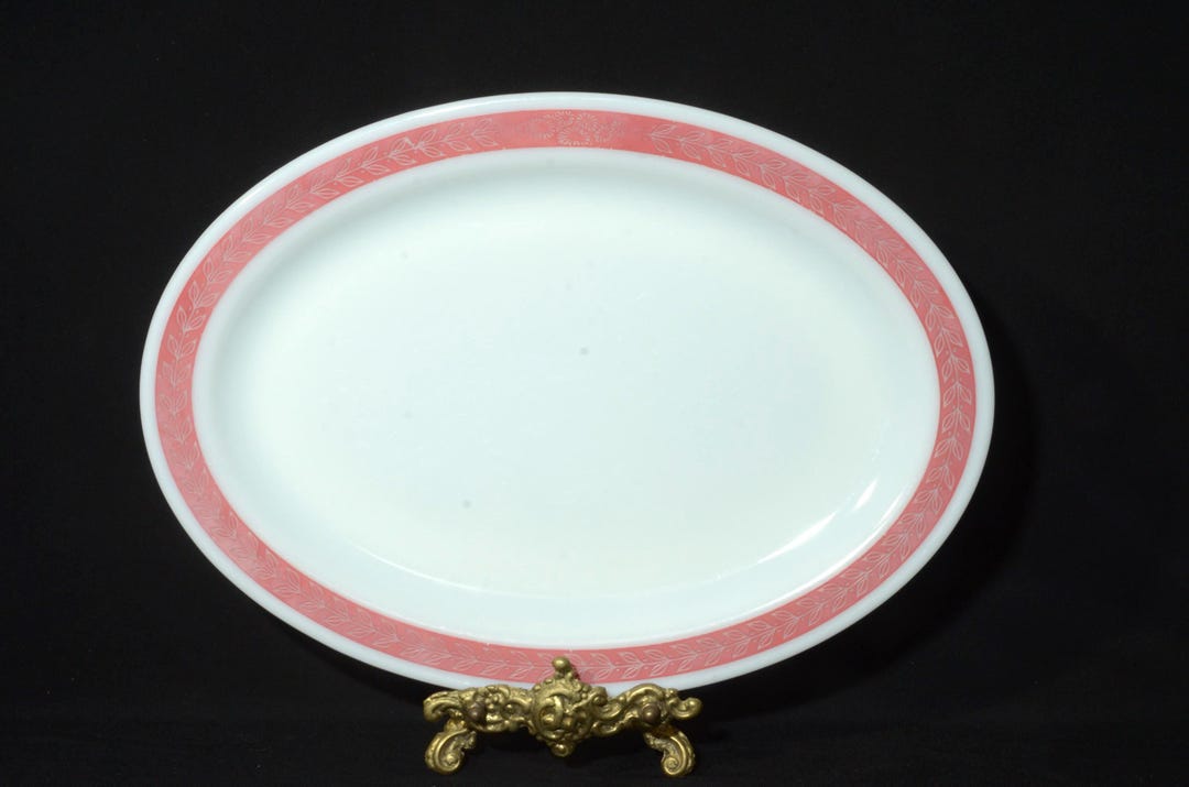 Corning Decor Red Laurel Leaf Serving Plate Platter 12.5" Long 799 ...