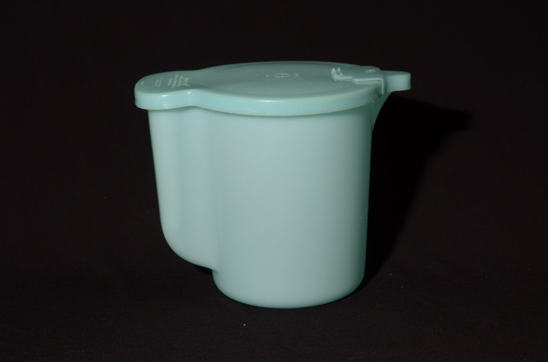 Vintage TUPPERWARE Turquoise Blue Container Milk Jug 131-2 Plastic ...