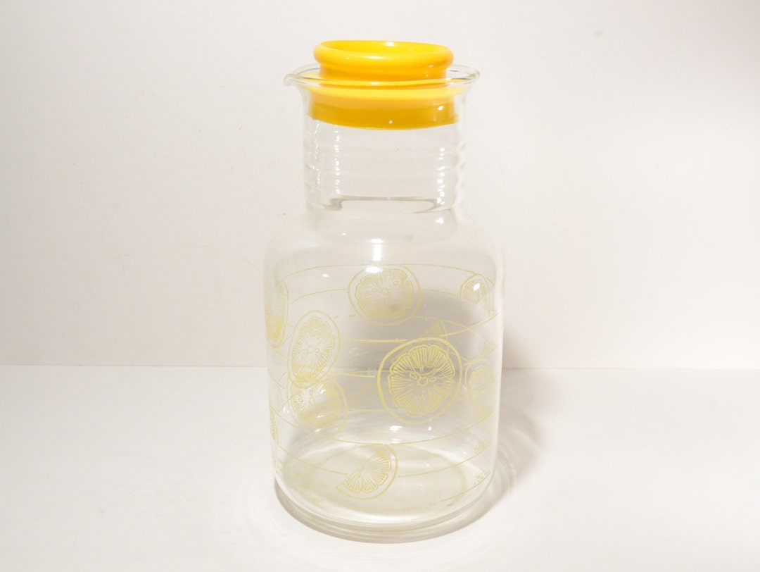 PYREX Juice Carafe Glass Pitcher Lid 2 L Lemonade Juice Pitcher Vintage ...